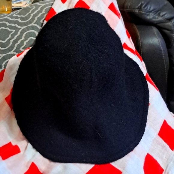 Universal Thread | Accessories | Universal Thread Wool Hat | Poshmark
